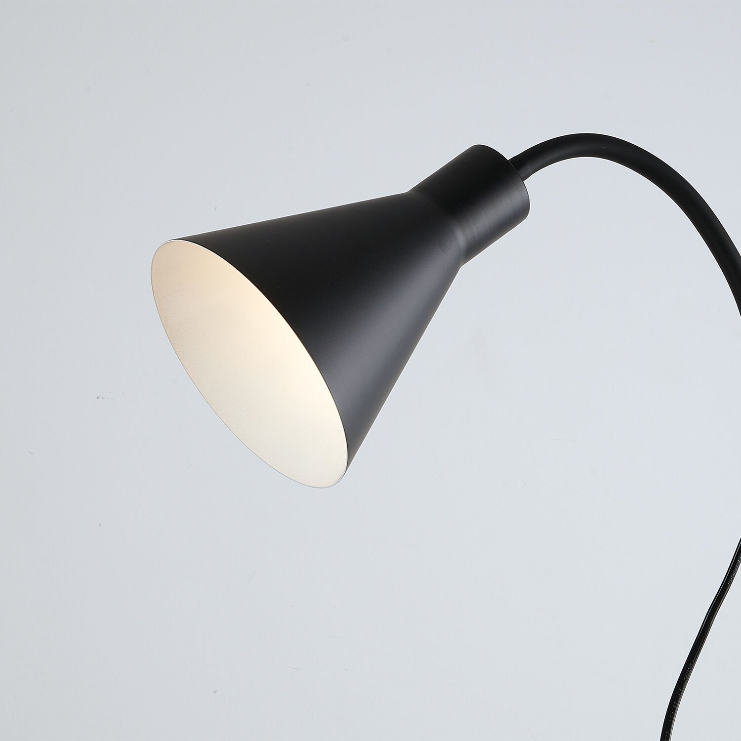 Testa Metal Oynar Başlıklı Ayaklı Abajur Siyah Lambader - 1.562,99 TL ...